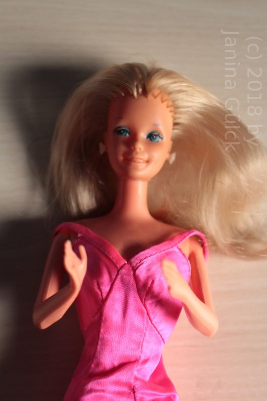 Learn all about Spanish Barbie dolls from this blog - Barbie Treasure Chest